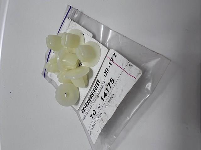 9018906066 Toyota пистон (клип крепления подкрылка переднего крыла)