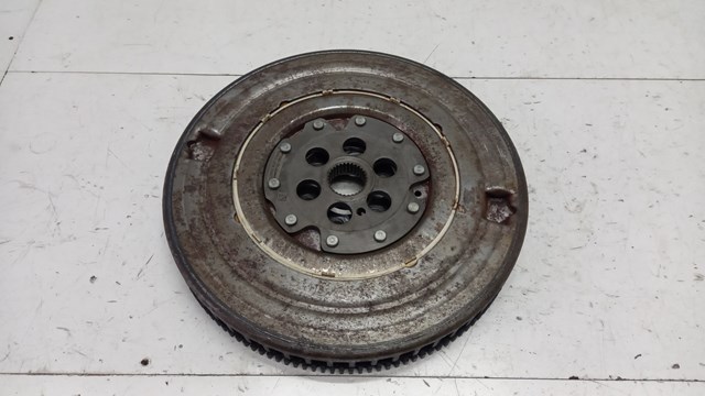 2820301400 Mercedes маховик двигателя