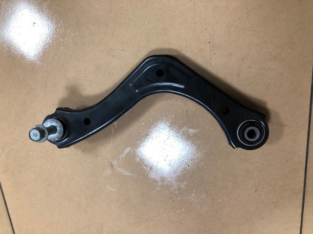 55100F2BA0 Hyundai/Kia Рычаг задней подвески верхний левый