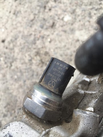 A0009052706 Mercedes датчик давления выхлопных газов