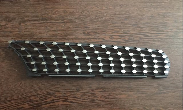 A2058881960 Mercedes решетка радиатора