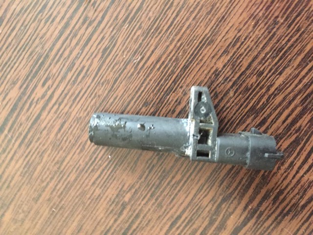 A2769051200 Mercedes датчик положения (оборотов коленвала)