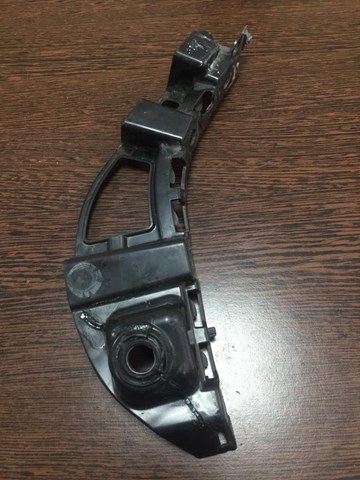 A9108850400 Mercedes кронштейн бампера