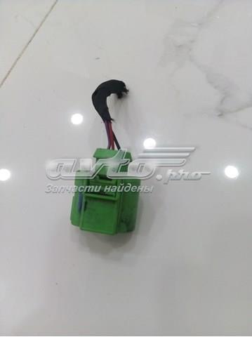 8K0973703 VAG вилка