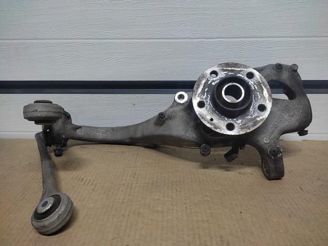 4G0407253A VAG цапфа (поворотный кулак передний левый)