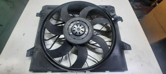 52014787AC Chrysler диффузор радиатора охлаждения, в сборе с мотором и