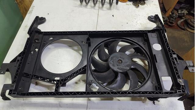 7701065653 Renault (RVI) дефлектор радиатора