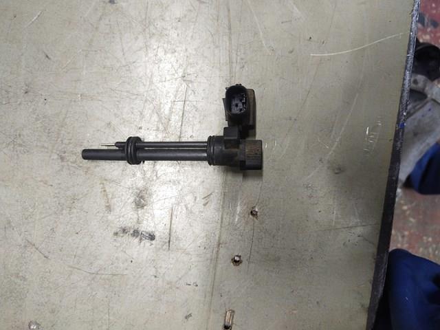 Датчик воды в топливном фильтре на Mercedes E (S211)