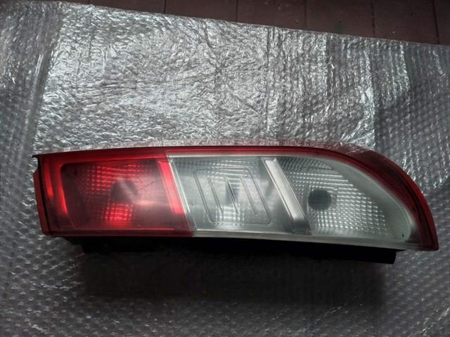 265509604R Renault (RVI) задний правый фонарь