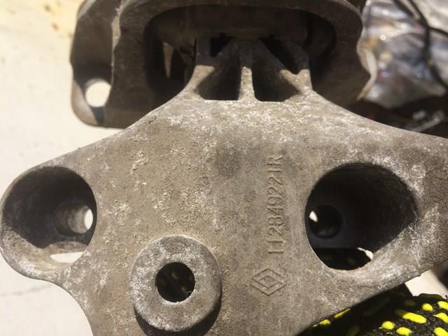 112849221R Renault (RVI) подушка двигателя правая