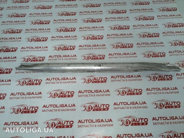 Распорка передних стоек подвески правая на BMW 5 (F10)