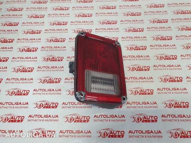 55077890AH Chrysler фонарь задний правый