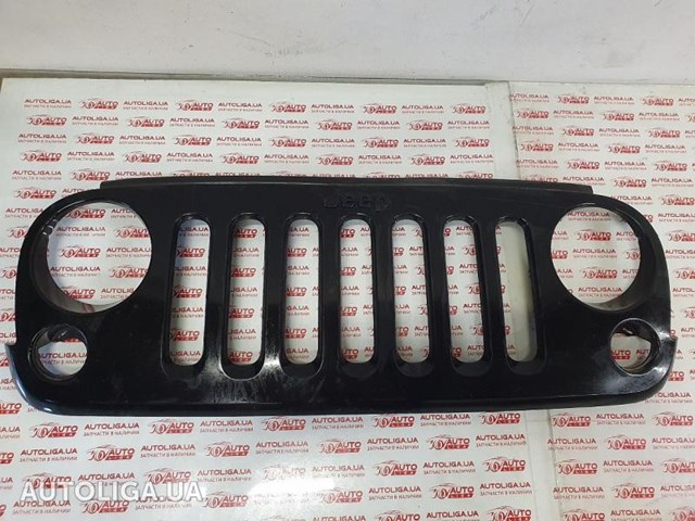 68046306AB Chrysler решетка радиатора