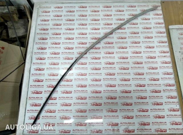 828602T000 Hyundai/Kia накладка двери передней правой