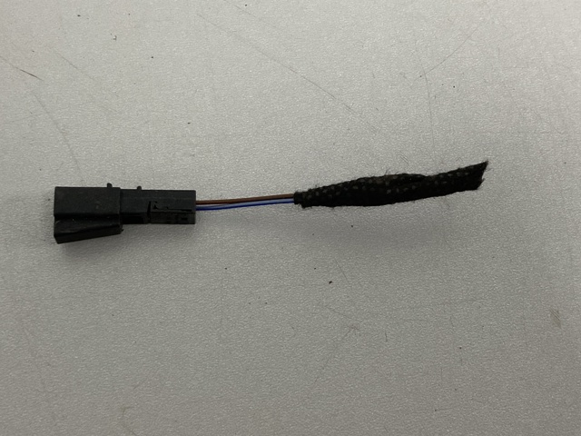 8W0972575 VAG разъем