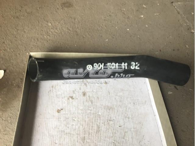 9015011182 Mercedes шланг (патрубок радиатора охлаждения нижний)