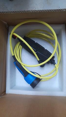 32257799 Volvo volvo зарядний пристрій mennekes