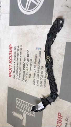 5215560080 Toyota кронштейн бампера заднего правый