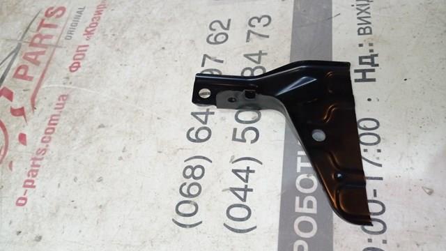 5327160080 Toyota кронштейн фари