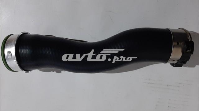 13717629284 BMW шланг (патрубок интеркуллера правый)