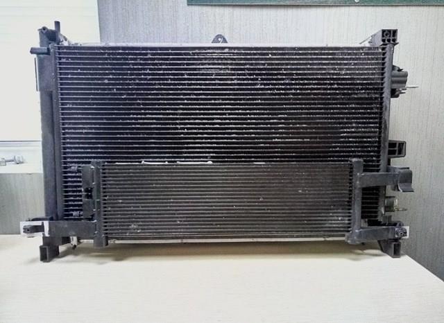 68273401AA Chrysler радиатор