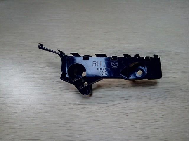 BHN1500T1F Mazda кронштейн бампера переднего правый