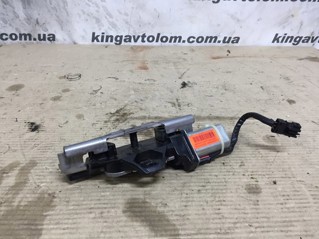 67107114613 BMW мотор-привод открытия/закрытия замка багажника (двери 3 ...