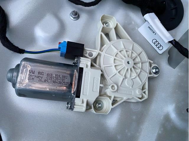 4K0959802 VAG мотор стеклоподъемника двери передней правой