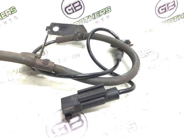 5105572AA Chrysler датчик абс (abs передний правый)