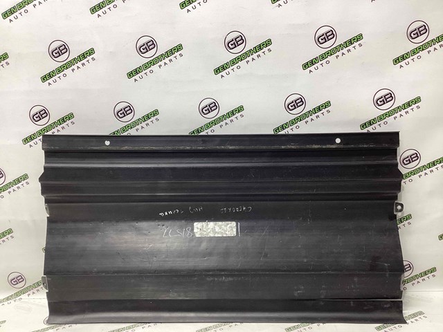 68207944AA Chrysler ремчастина пластикова