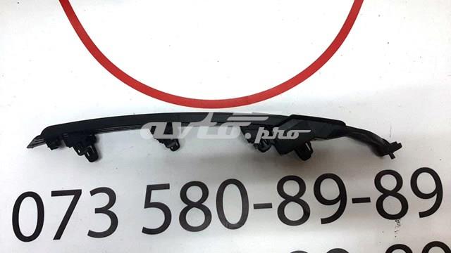 KB8B-50-C21C China накладка бампера переднего левая