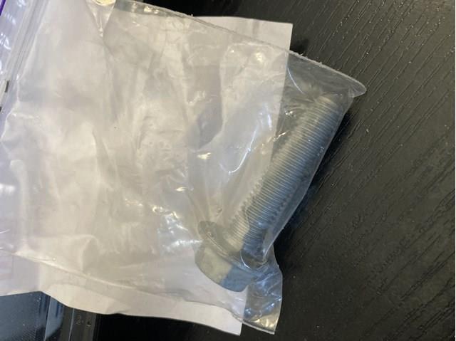 N10699401 VAG болт