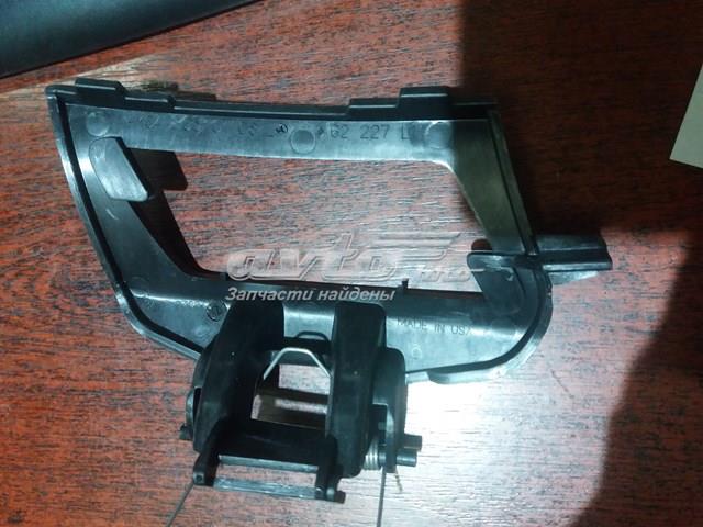 A1648600108 Mercedes накладка форсунки омывателя фары передней (Левой)