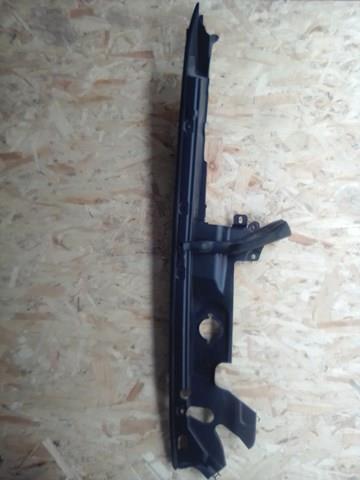 51767397492 BMW уплотнитель крыла