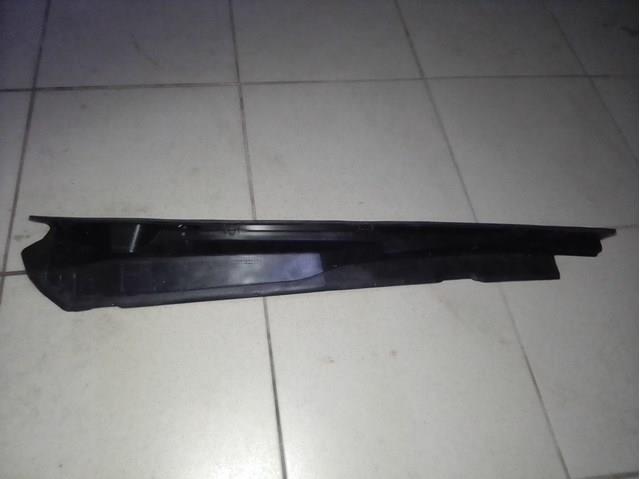 51767419386 BMW накладка крила