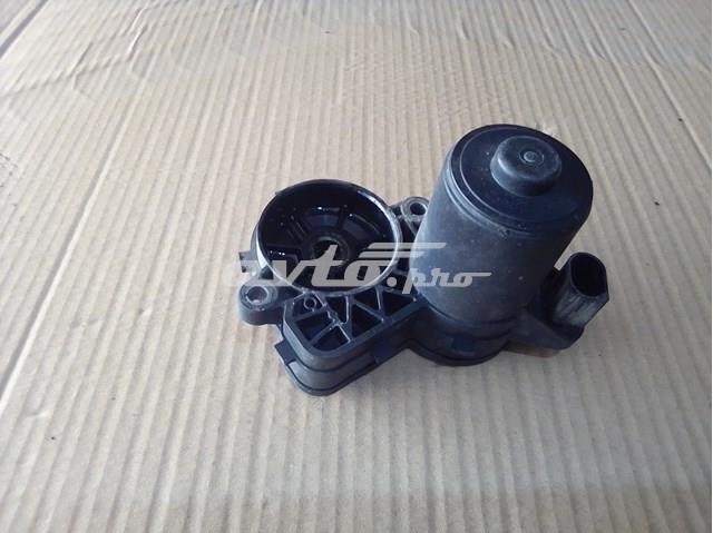 A0009061203 Mercedes мотор привода тормозного суппорта заднего