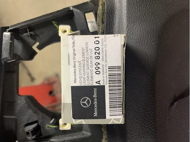099820018328 Mercedes лампа подсветки в двери