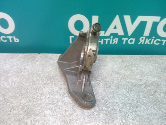 8200919080 Renault (RVI) Опора подвесного подшипника передней полуоси