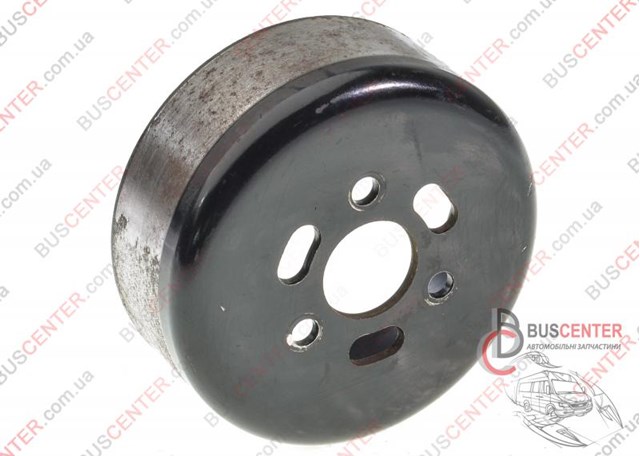 210511KT0A Nissan/Infiniti Шкив водяной помпы