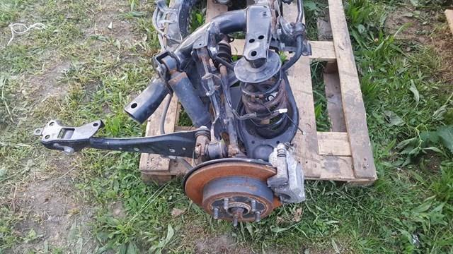 4230542020 Toyota кулак поворотный левый