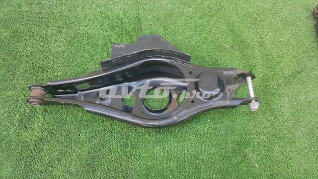 4873042040 Toyota рычаг задней подвески поперечный правый