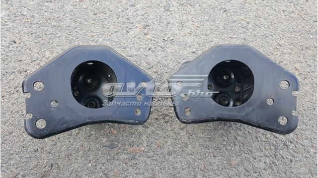 5201578010 Toyota Кронштейн усилителя заднего бампера