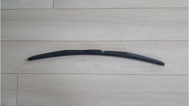 8522242200 Toyota Щетка-дворник лобового стекла водительская