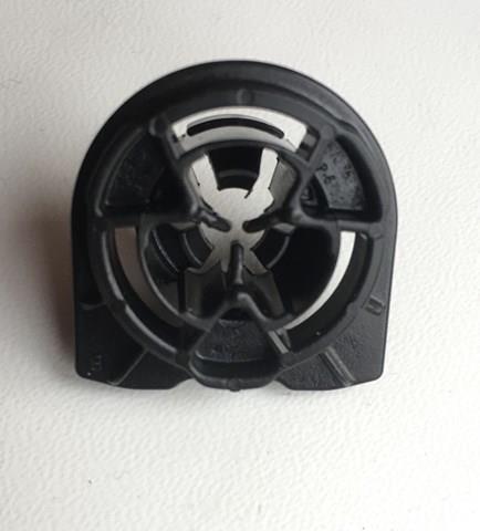 8V0868243 VAG сравнить цены на Автопро