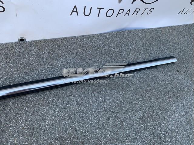 822103W010 Hyundai/Kia молдинг стекла пер.лев.хром 010-