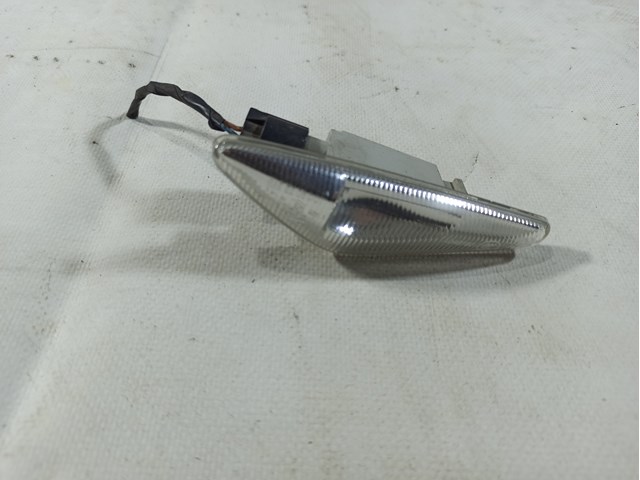 63137171007 BMW поворотник левый