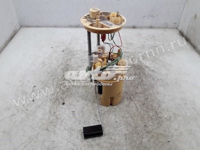 16117195471 BMW бензонасос (Правый)