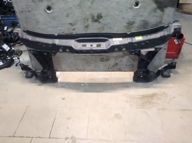 A9068800203 Mercedes суппорт радиатора в сборе (монтажная панель ...