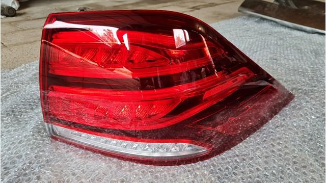 A1669065601 Mercedes фонарь задний правый внешний