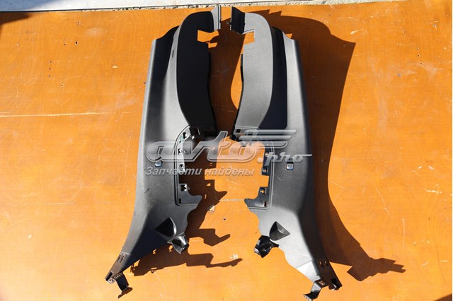 A2536903501 Mercedes накладка багажника левая